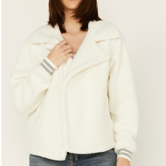 Boot Barn | Jackets & Coats | Cleo Wolf Womens Sherpa Jacket | Poshmark